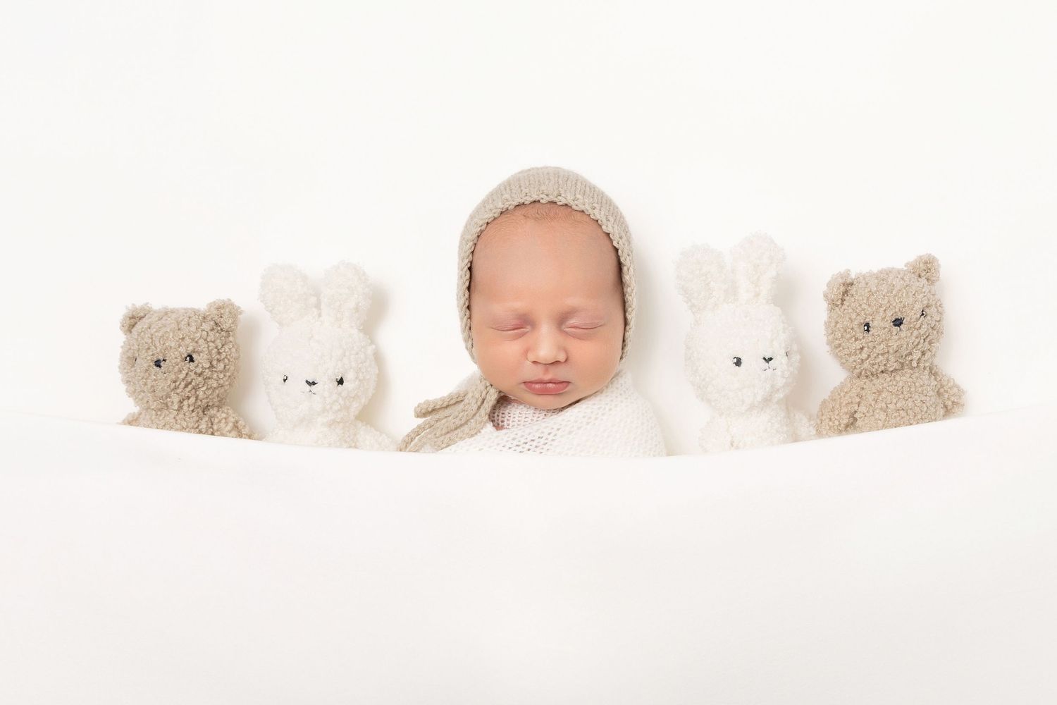 Newborn - Nechie Zafir Photography