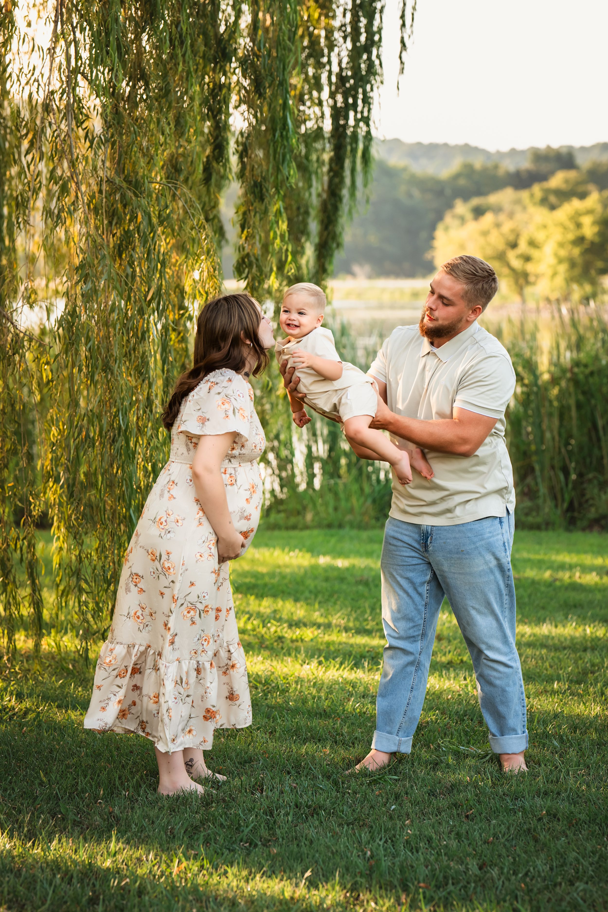 Making the Most of Your Family Maternity Session: Tips for Including ...