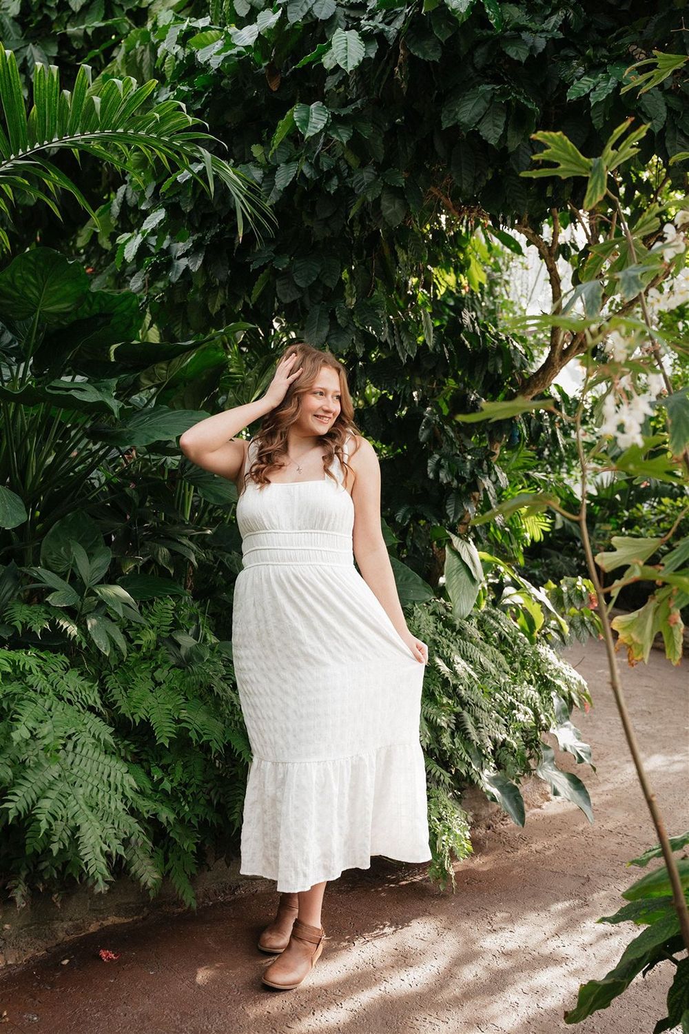 Beyond the Studio: Unique Senior Pictures in Houston and The Woodlands