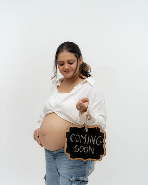 Maternity Photoshoot Packages Mumbai & Thane | Pregnancy Photography ...