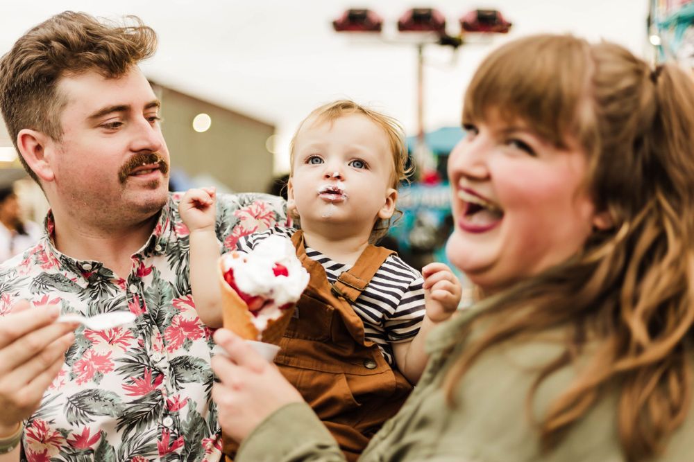 Family Session at the Washington State Fair - Destini Rae Photography