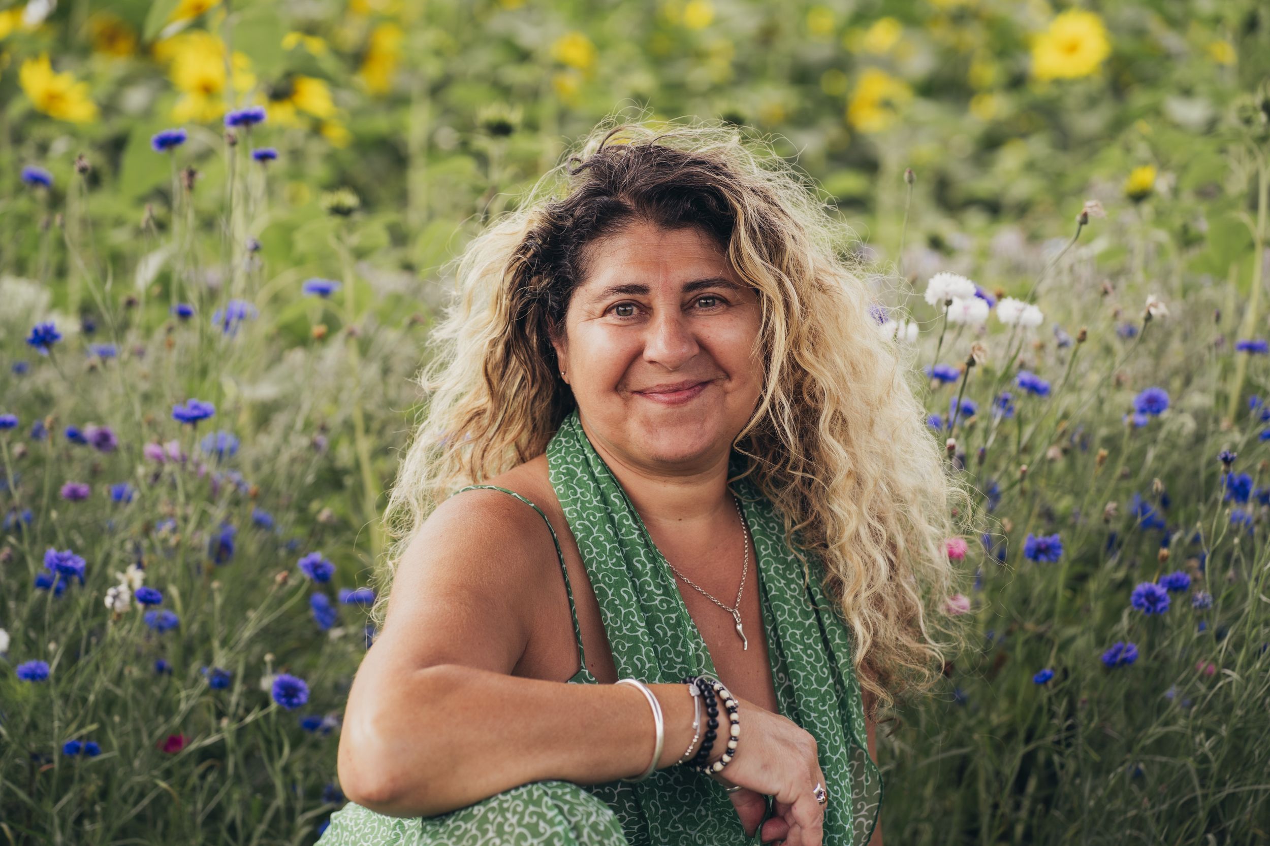 Flower Field Photoshoots - Vanda Szabo Photography