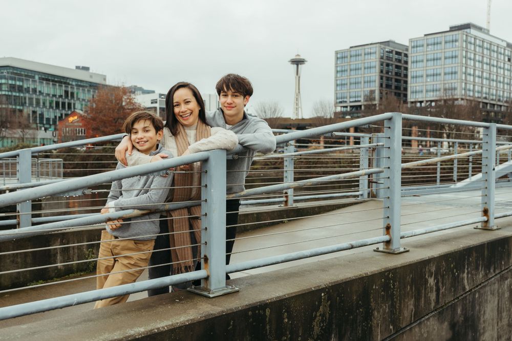 South Lake Union Family Photo Session | Seattle, WA - Heather Locke ...