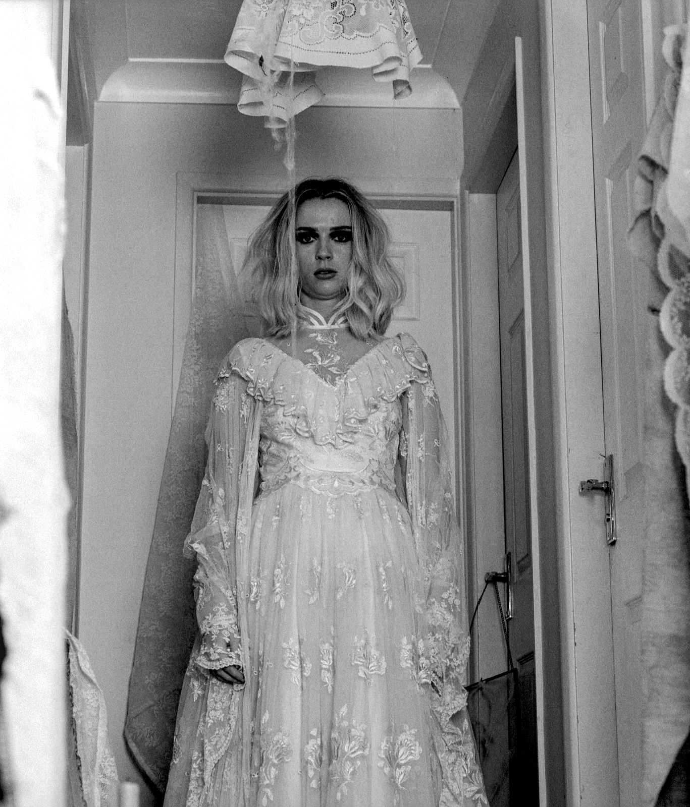 Photographing Model Amelia Kate - Ted Smith Photography - Black & White ...