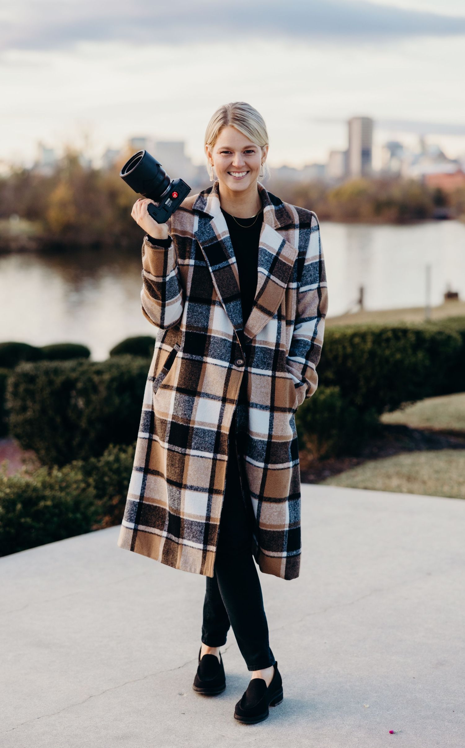 About - Melanie Cooper Studios