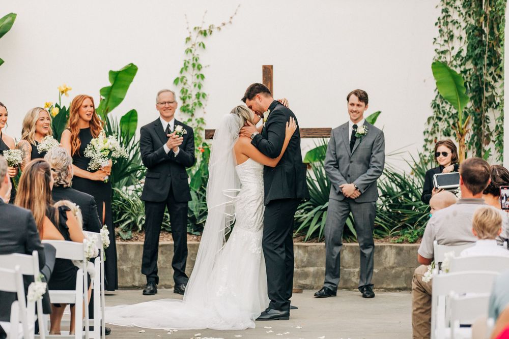 April Garon | Mississippi Wedding Photographer