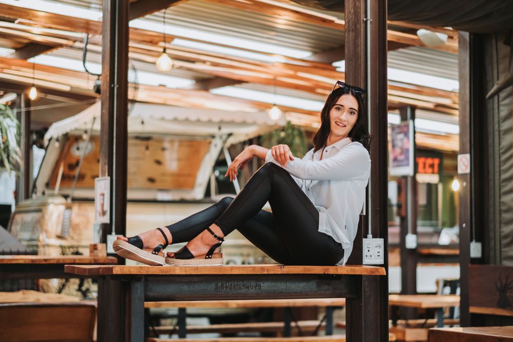 Alex Holder Photo & Video