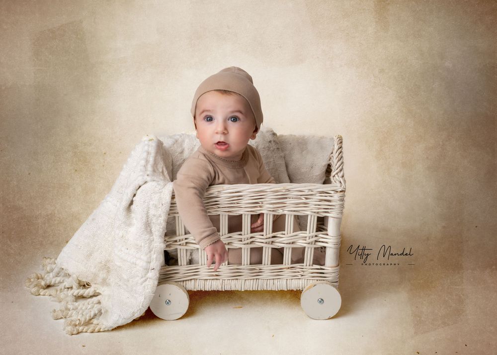 STUDIO - Yitty Mandel Photography