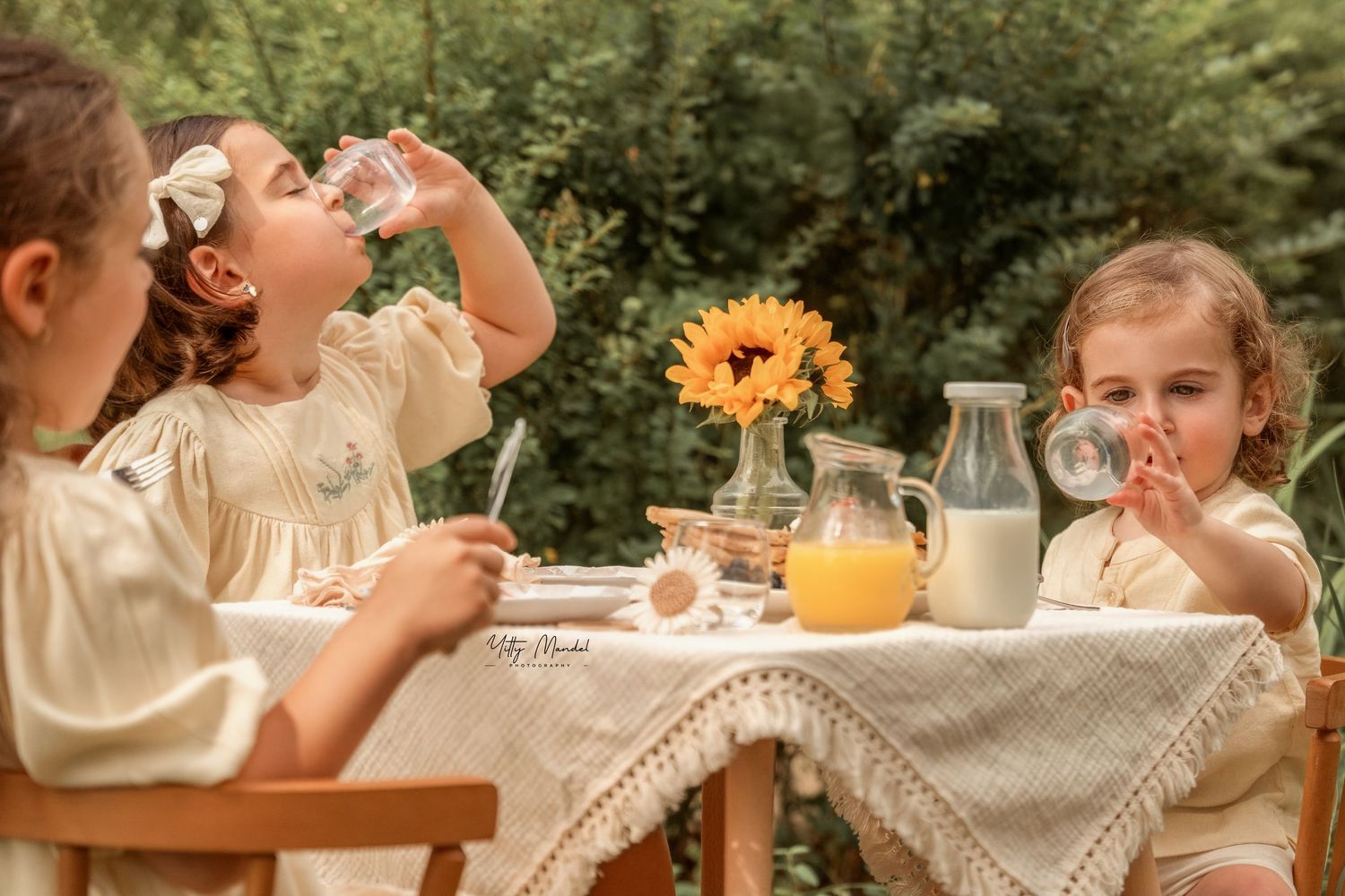 Natural light - Yitty Mandel Photography