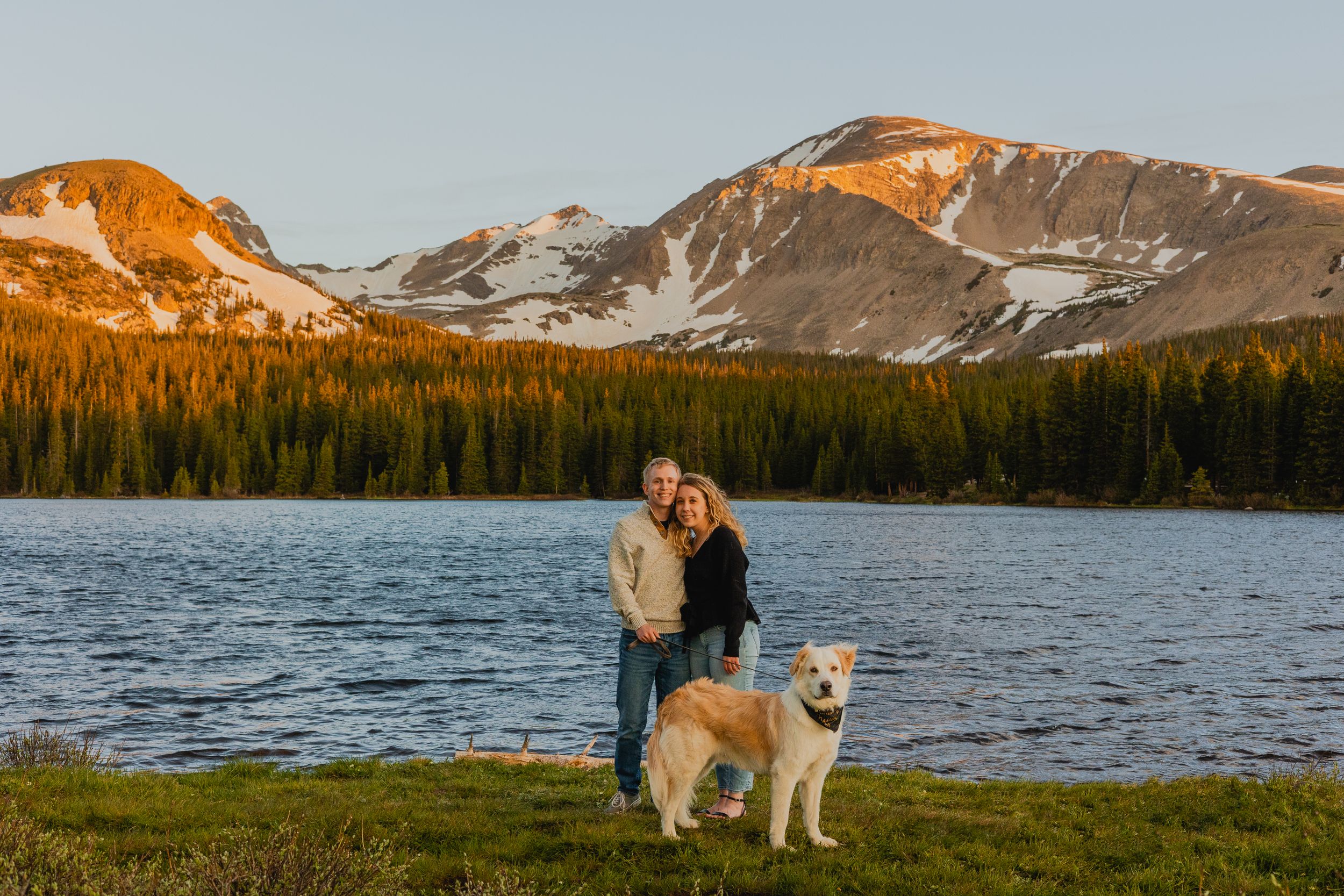 Capturing Love: A Wedding Photographer's Guide to Stunning Engagement ...