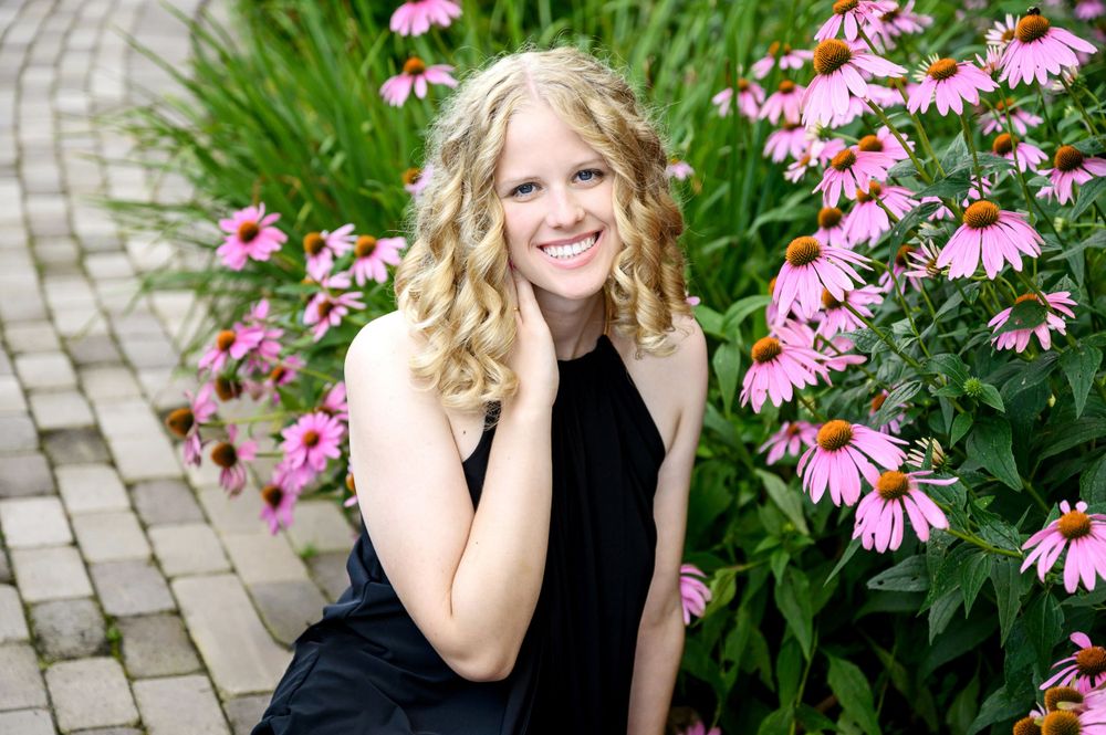 Sabrina Senior Session - Mill Creek Metroparks - Fellows Riverside ...