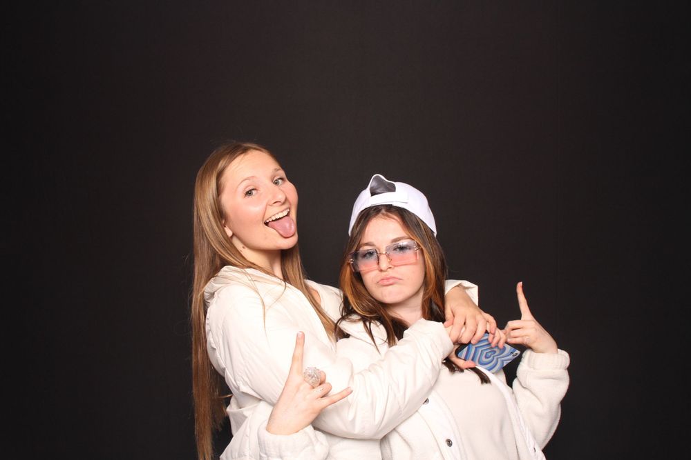 Hillsdale High Senior Knight - Snapbox Photo Booth Co.