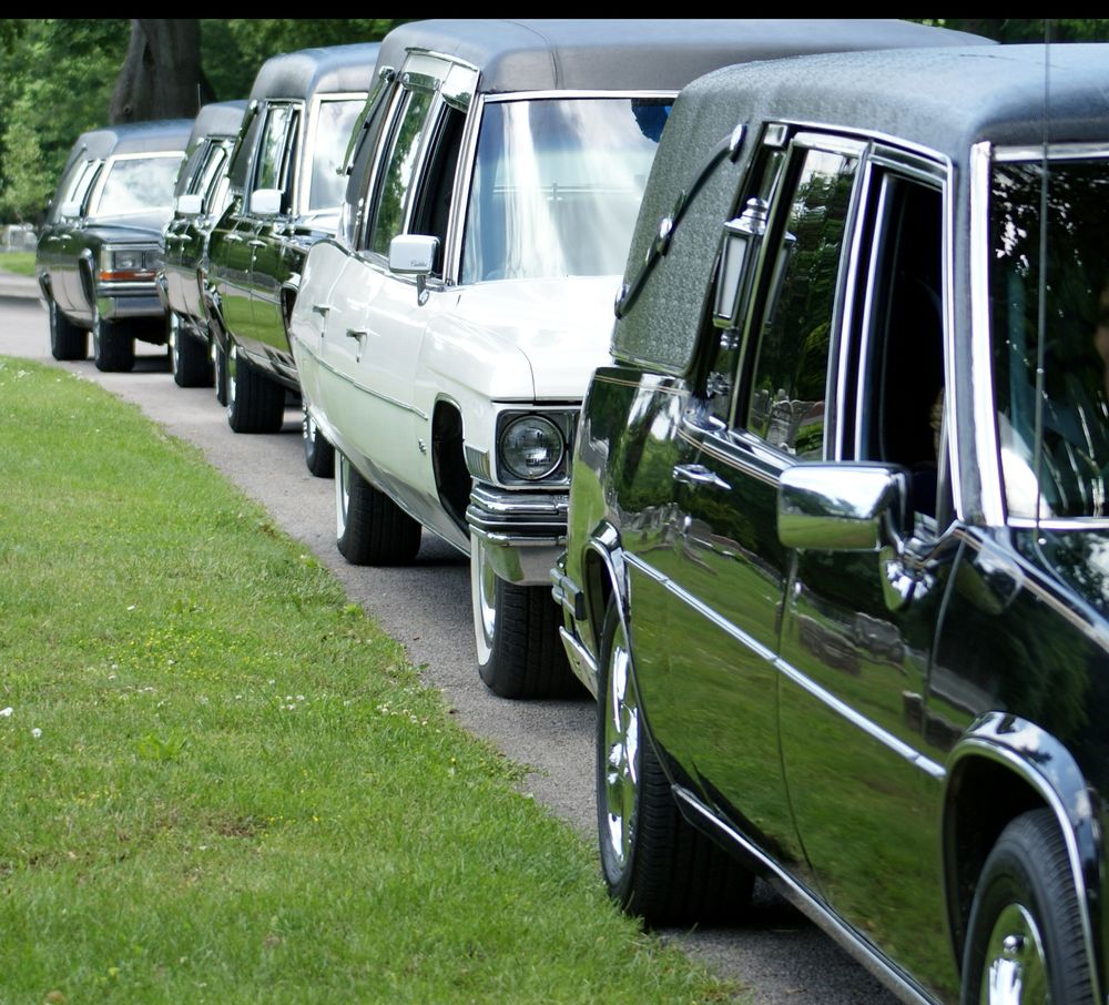 Landau bars - Funeral Photography by Nikki Kellogg