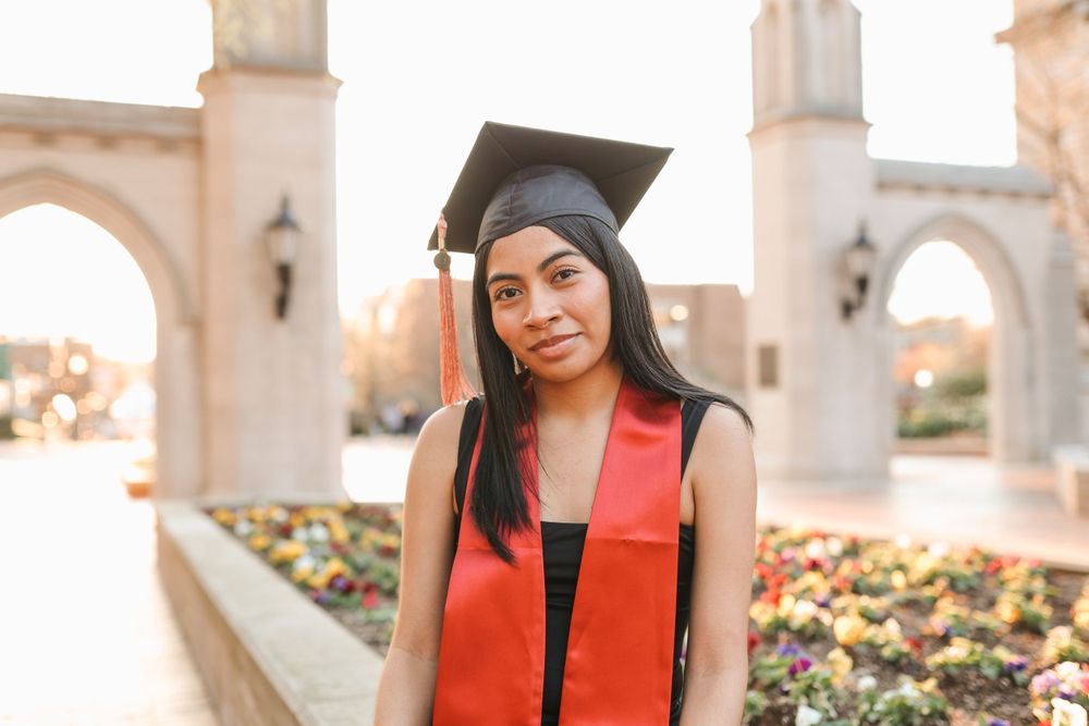 IU April 2024 Spring Graduation Mini Photography Session - Christina ...