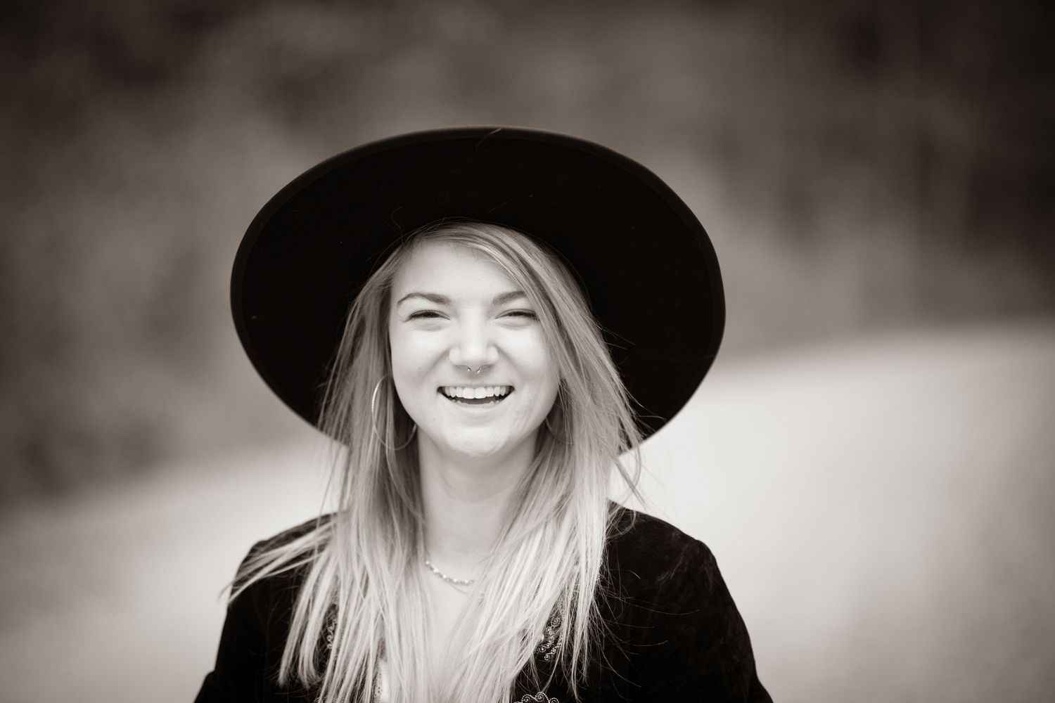 Ashley - Flashbacks Photography