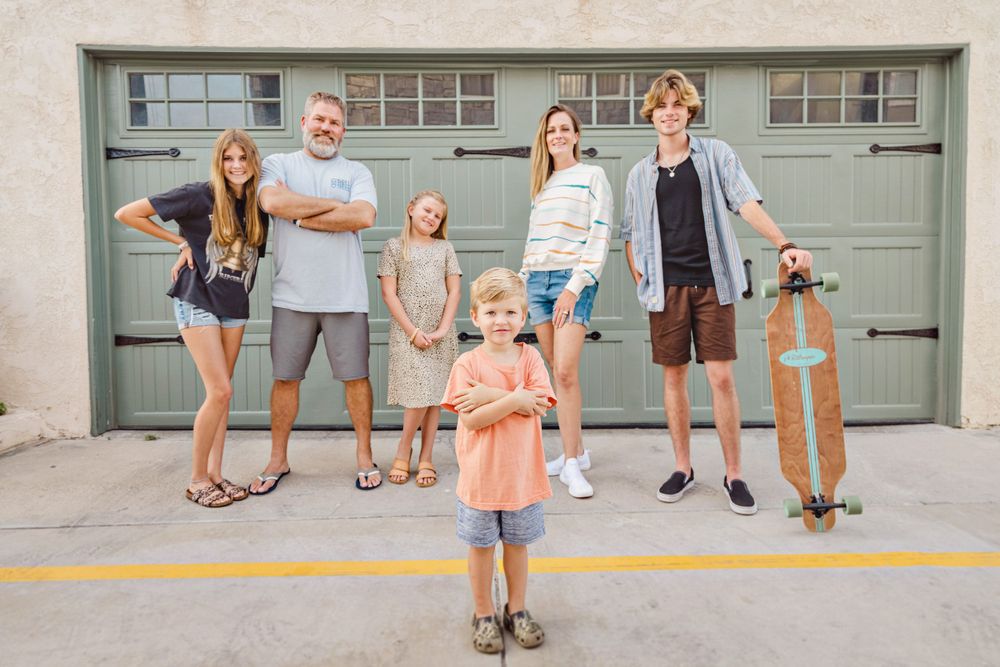 NEWPORT FAMILY PORTRAITS - ELLE J. STUDIOS