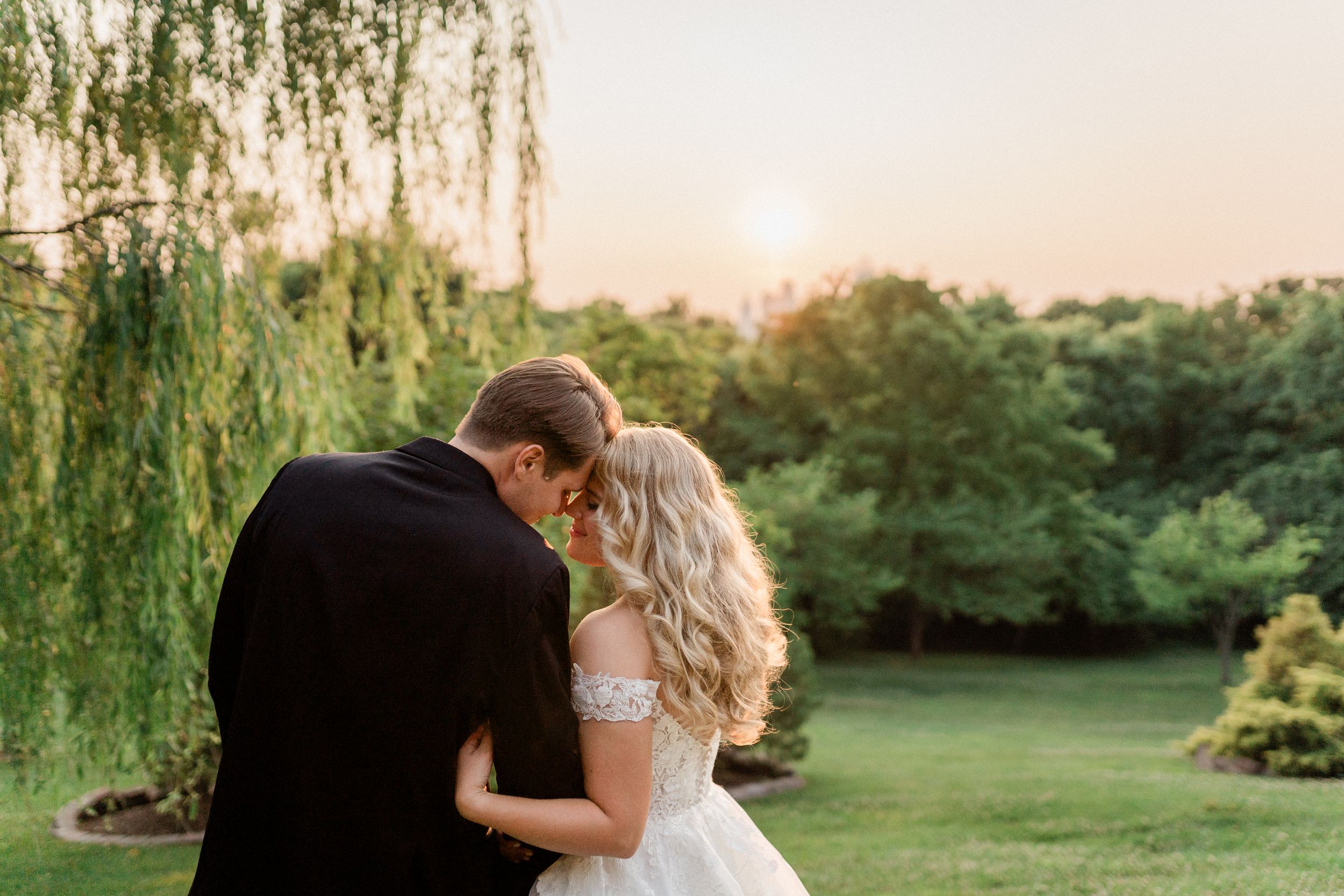 Wiedemann Hill Mansion Newport, Kentucky Wedding - Sam Sandy Photo