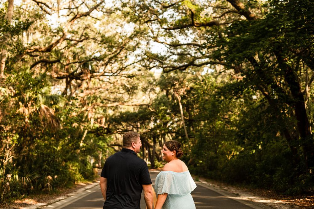 Dreamy Engagement in Phillipe Park | Tampa Bay Engagement Photographer ...