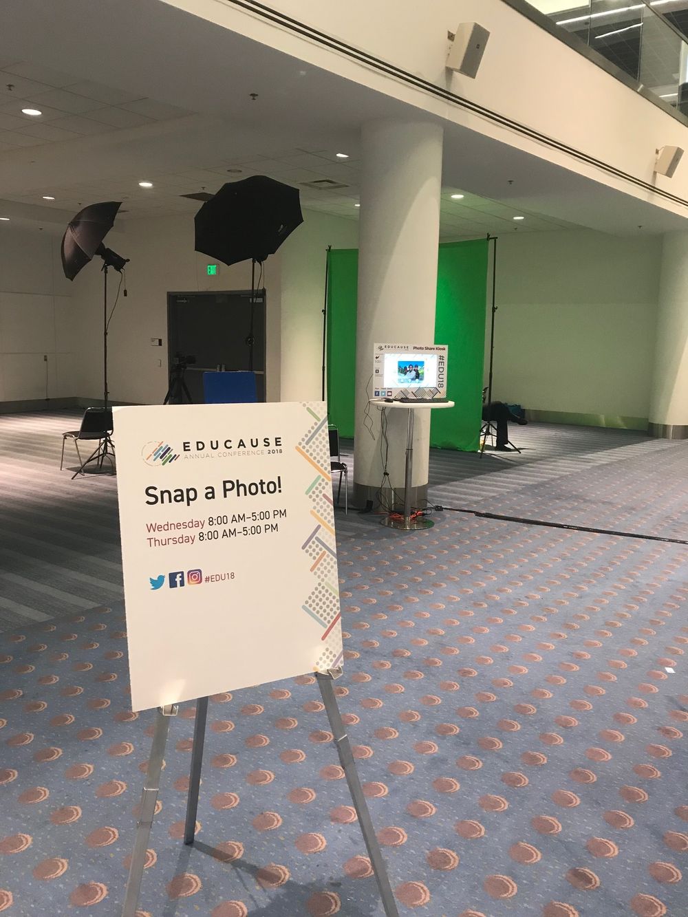 Green Screen Headshots - Zack Weinstein Photography