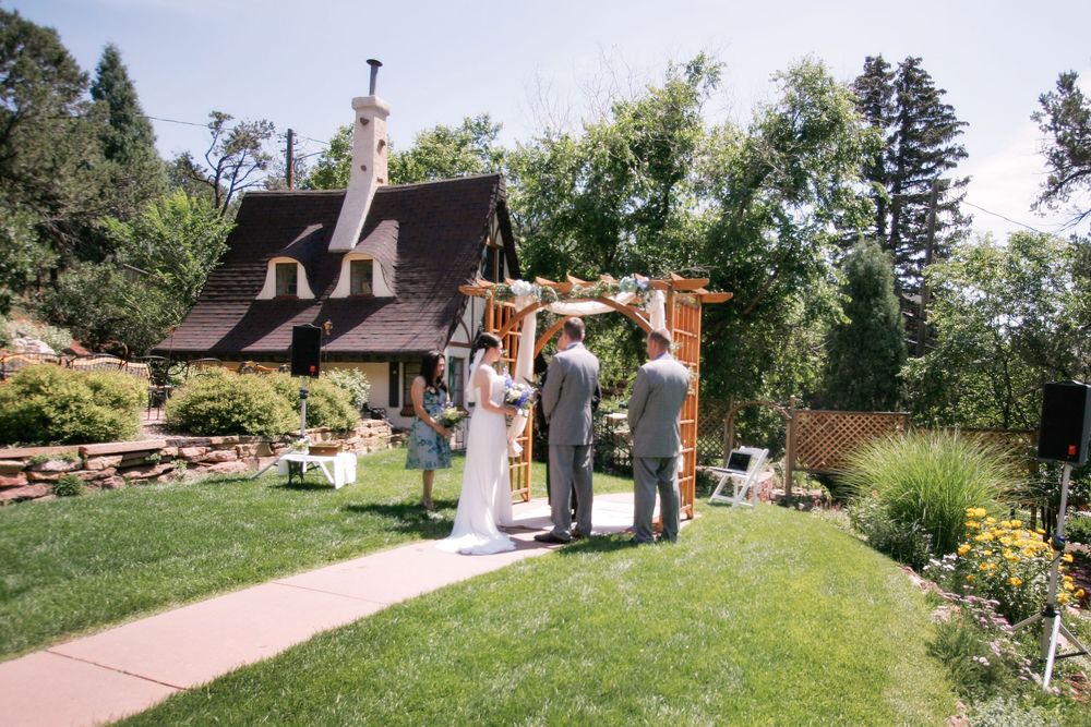 Intimate Wedding Venues Colorado Springs - Alicia Faye Photo