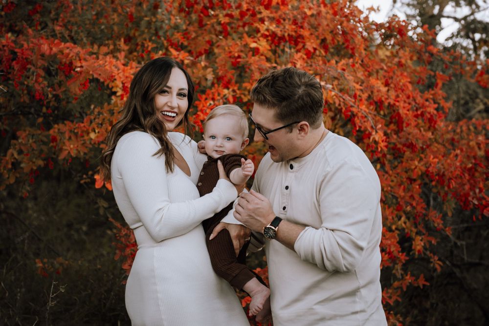 Danielle, Ryan & Elijah | Fish Creek Park - Three Sisters Photography | YYC