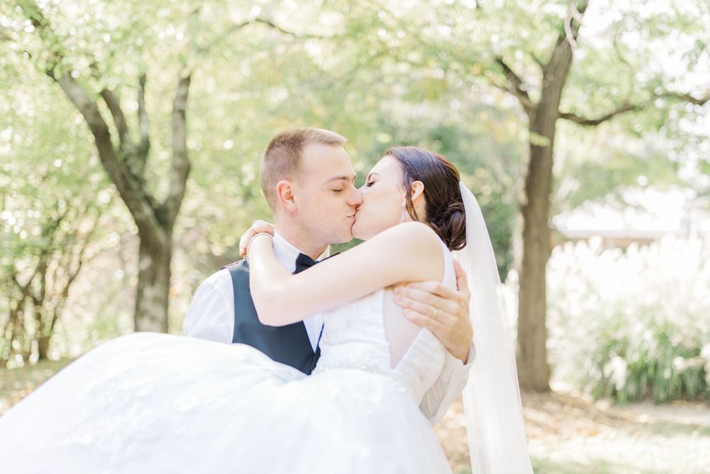 Christen & Andrew's October Alexandria Wedding - Kristyn Romell Photography