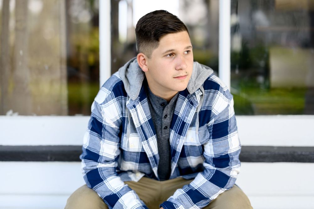 Matt Senior - Youngstown Senior Photographer - Mill Creek Metroparks ...