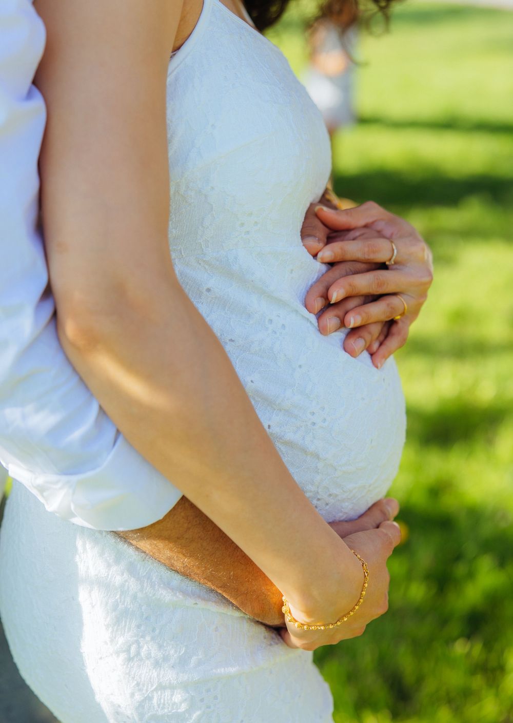 How to Prepare for a Maternity Photoshoot: The Ultimate Guide - 613 in Focus