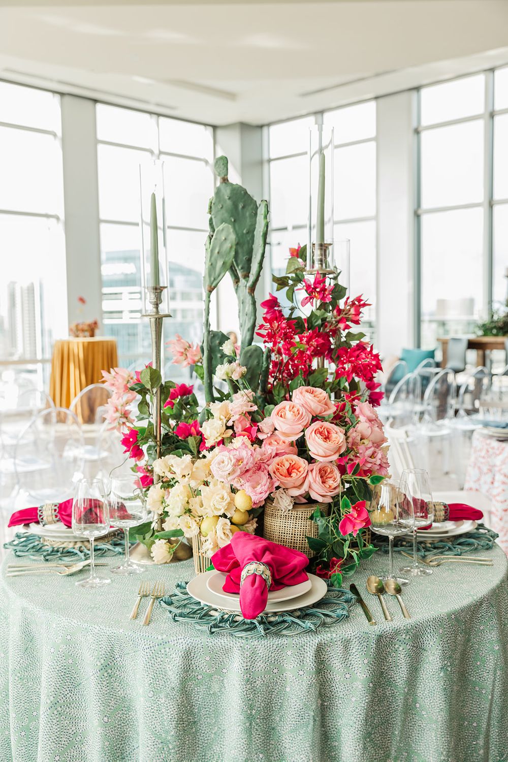 BBJ LA TAVOLA ┃ THE ULTIMATE SKYBOX, Ca - Nikki Hildebrand Photography