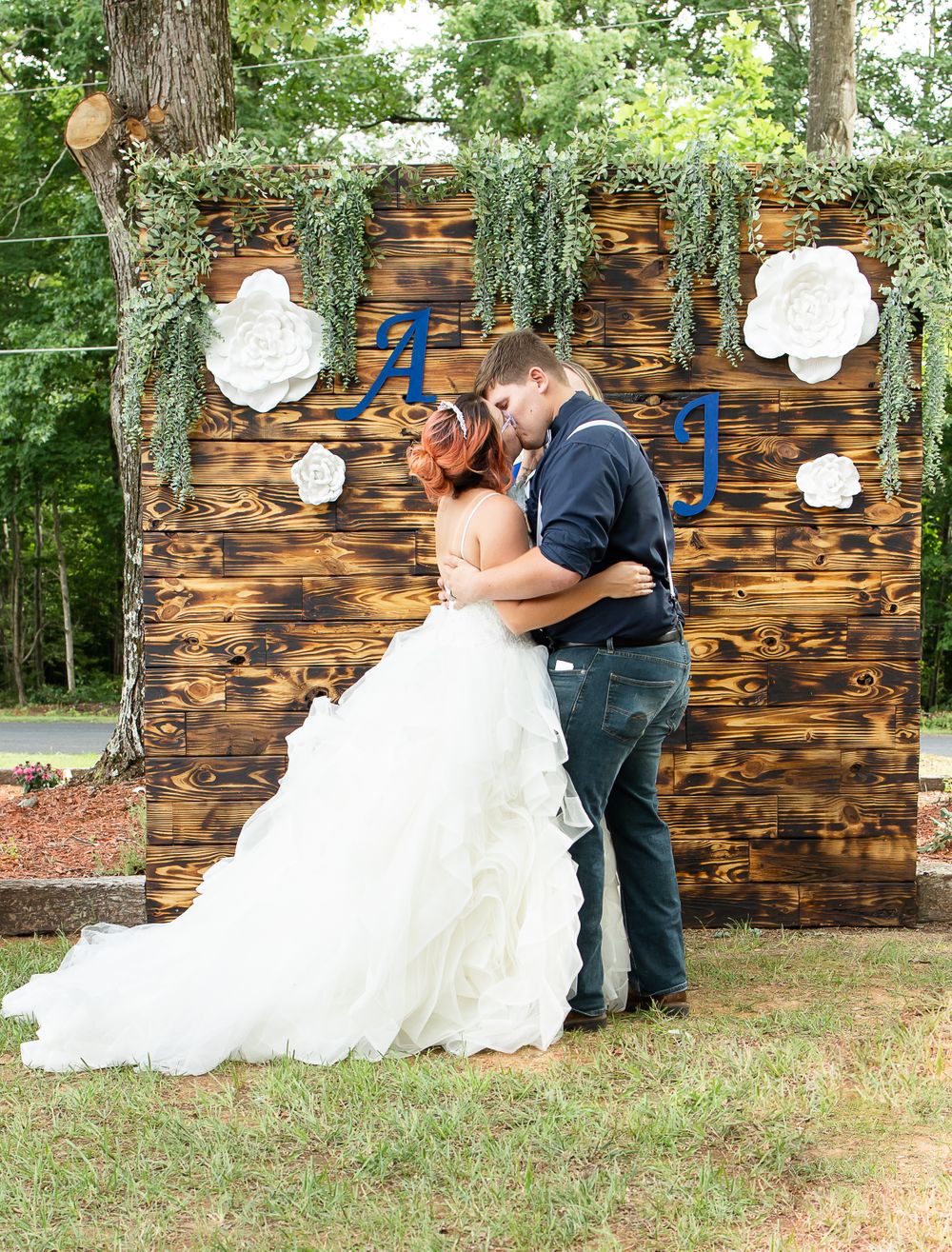 Beautiful North Carolina Wedding - Megan Allred Photography