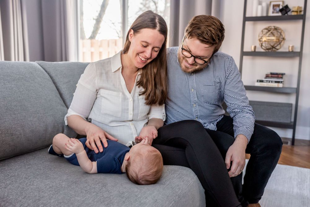 Capturing the Joy of Parenthood with Lifestyle Newborn Photography ...