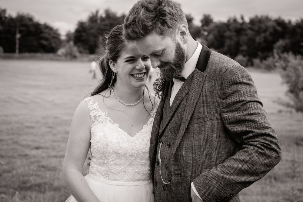 Beth & Fred - Godmersham Village Hall - Kent Wedding Photographer ...