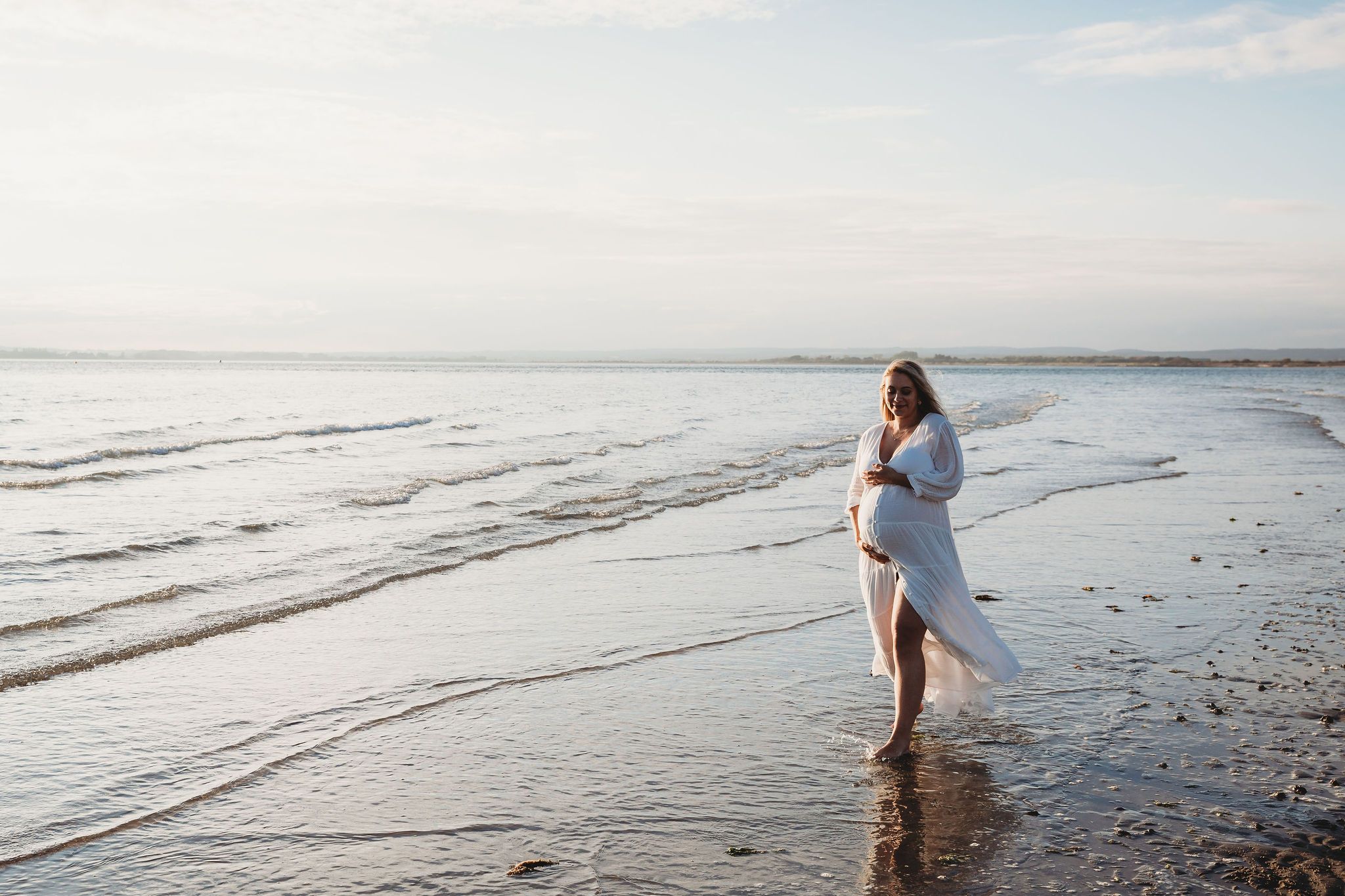 Beach Bump Outfit Ideas - Julia Toms Photography