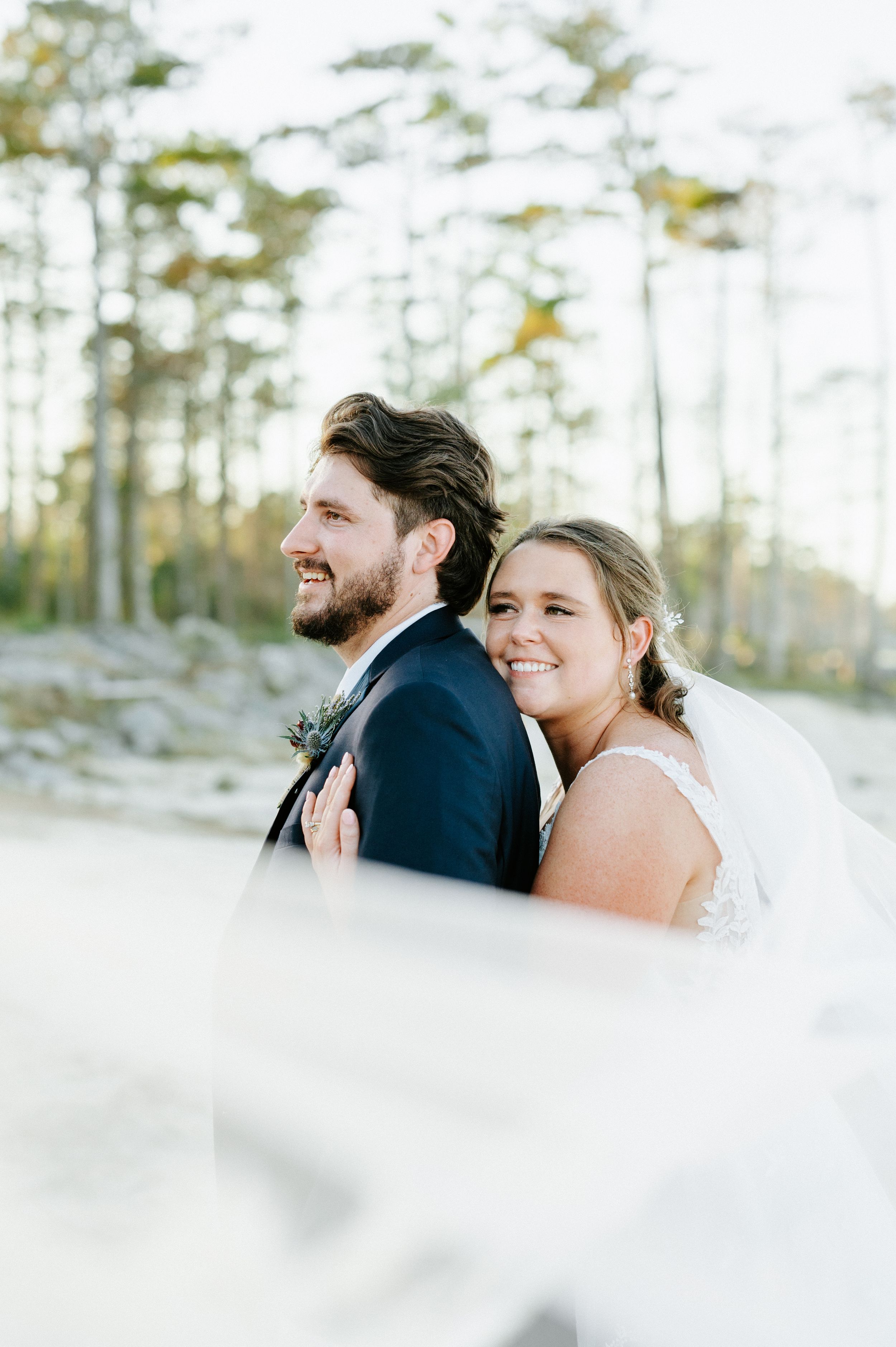 Allison + Jason | A New Bern, NC Wedding at Copper Ridge on the Neuse ...