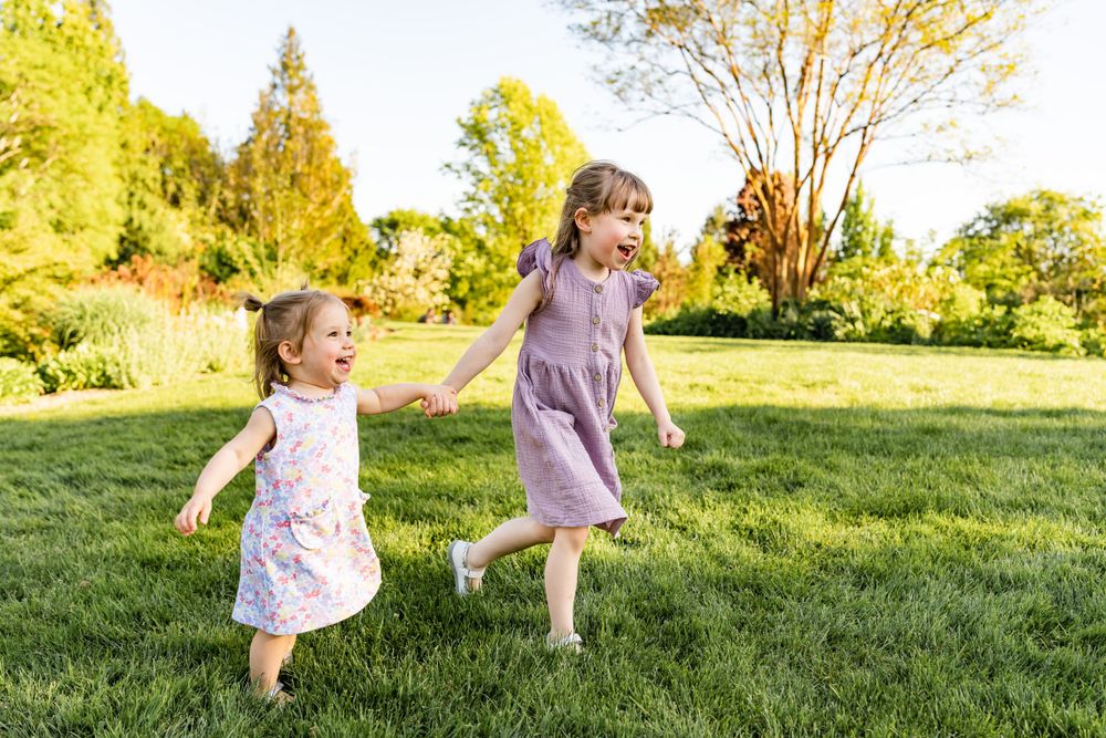 Spring Family Photo Outfits, Juanita Bay Park - Ling Ling Zheng Photography