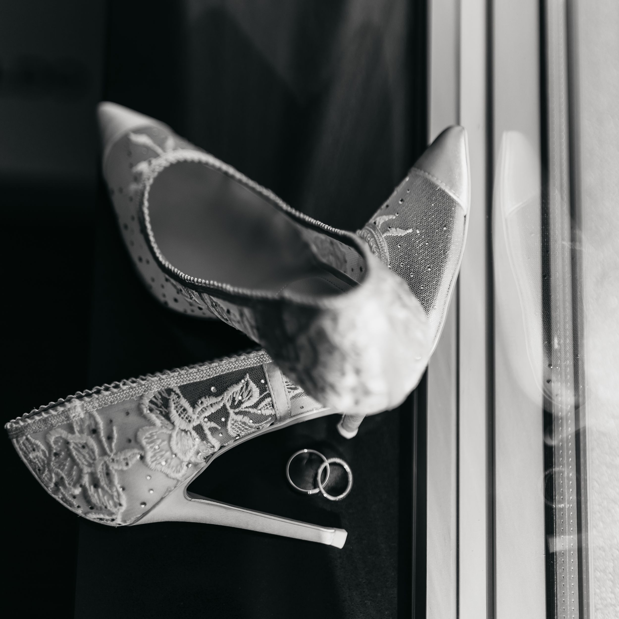 LIST OF BRIDAL MORNING THINGS TO GET READY - Chicago Timeless Wedding ...