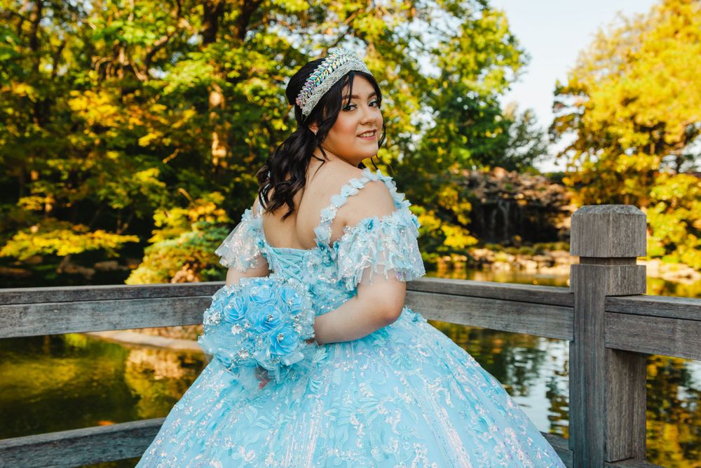 Prepping for your quince portraits - ALG Creative photography by Grace ...