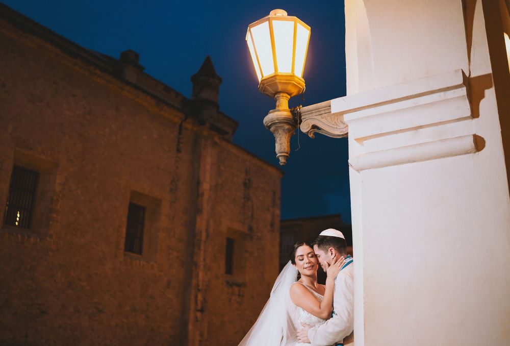 ANDREA & MARK - SHUTTER