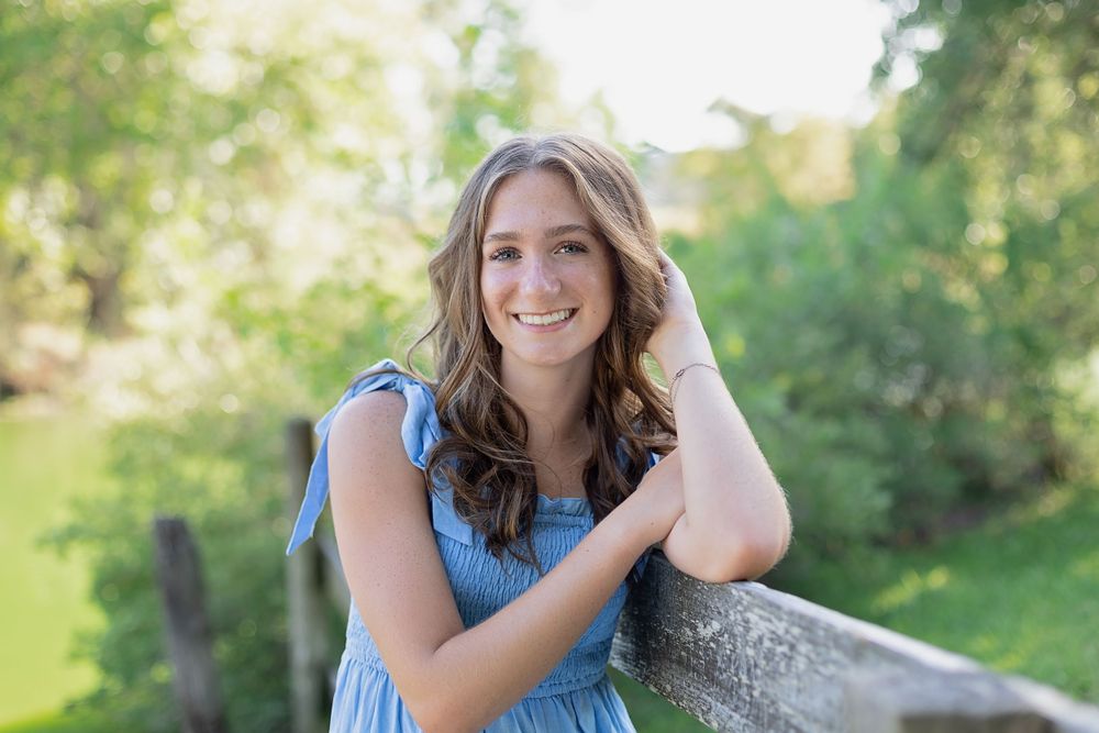 Caroline Senior Portraits - Chrissy Burdsall Visual Artist