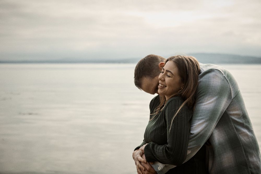 BEACH MATERNITY PHOTOSHOOT FOR BELLA&FRASER - Family, maternity and ...