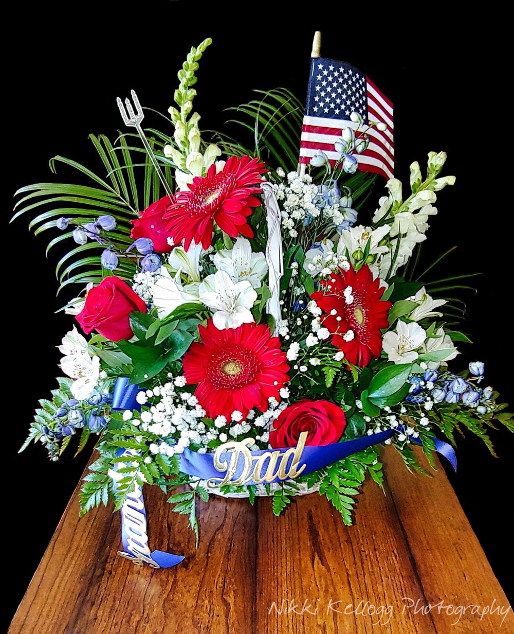 Memorial Day Flowers - Funeral Photography by Nikki Kellogg