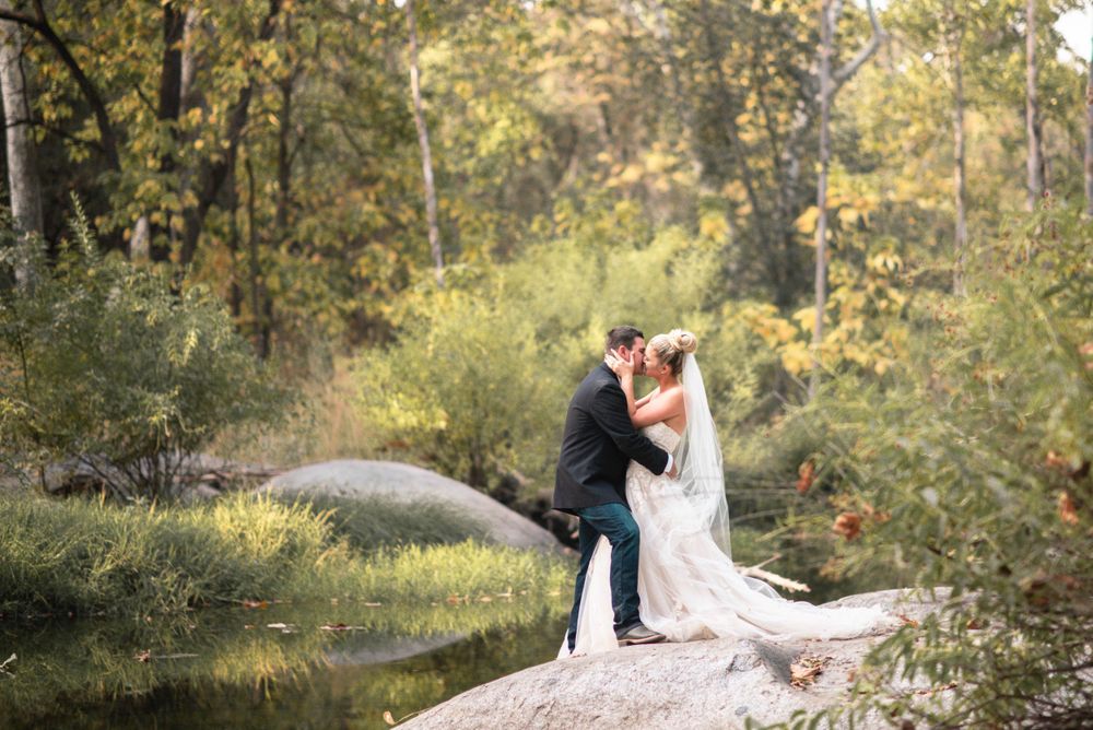 SPENCER + LOGAN WEDDING | RIATA RANCH IN THREE RIVERS, CALIFORNIA ...