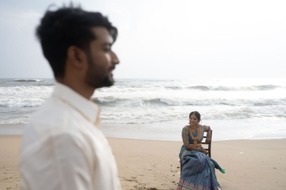 The Art of Anticipation|Capturing Pre-Ceremony Excitement in Photography