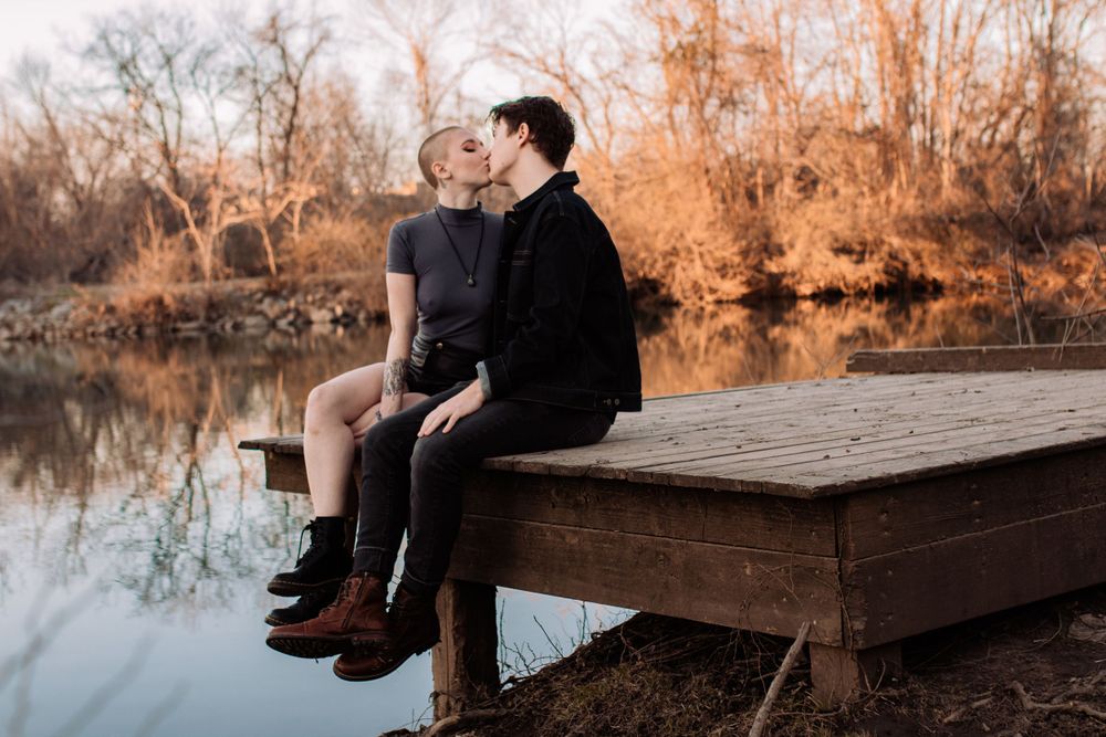 Hidden Dock Engagement Session in Murfreesboro, Tennessee - Adri Rae ...