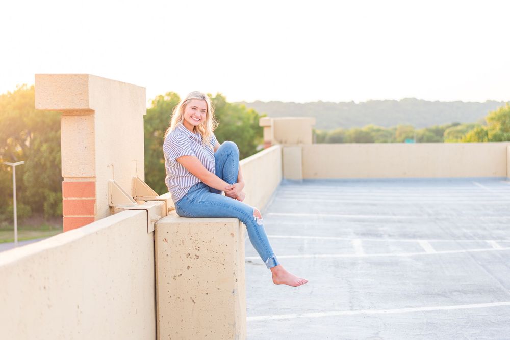 Ava | Downtown Mankato and Rasmussen Woods Senior Session | Southern ...