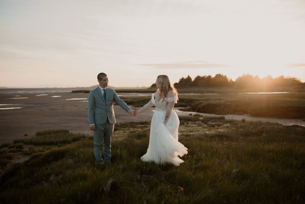 Wedding Day Timelines with & without a First-look - Wild Hearts ...