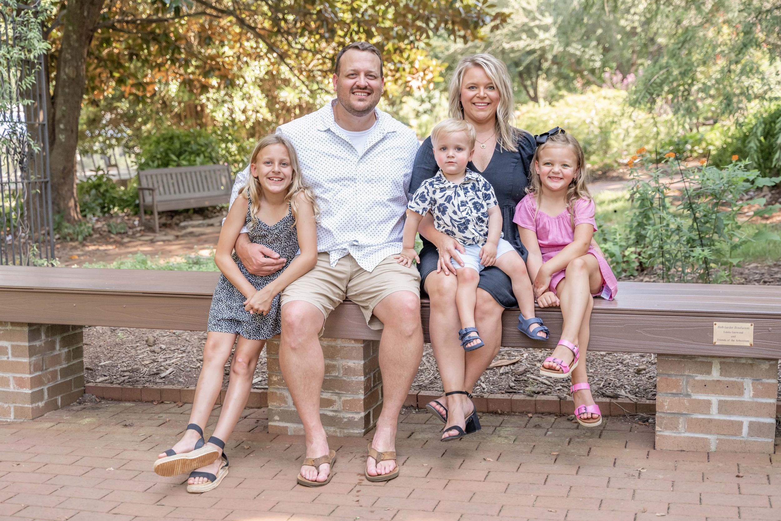 Are Professional Family Photos Worth It? - Sarah Marchwiany Photography ...