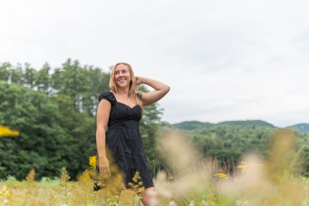 Julia - Senior Portraits - Emily Vale Photography