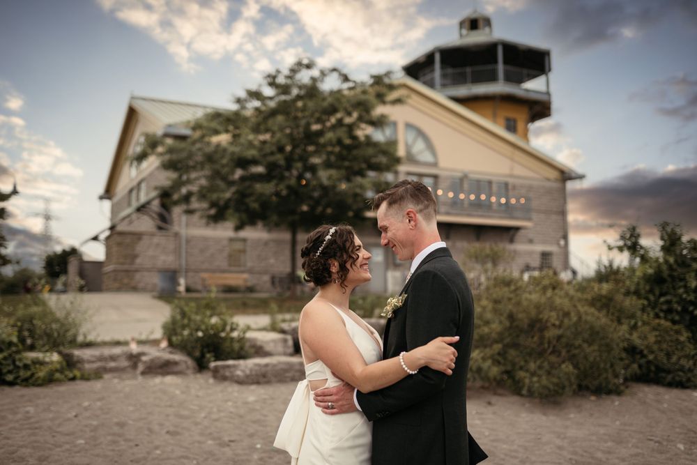 Waterfront Wedding in Hamilton, Ontario - Erica & Daniel - Geoff Shaw ...