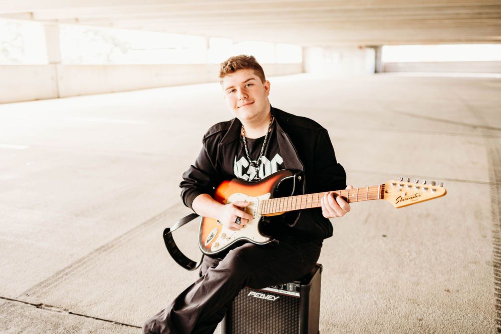 Senior Spotlight: Alex's Rockin' Photoshoot - Nicole Rowland Photography